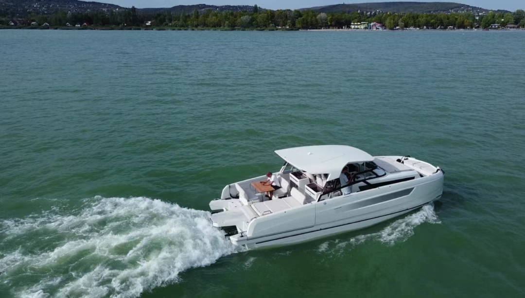 YOT Power Catamarans YOT 36 - Electric Boat - ePropulsion